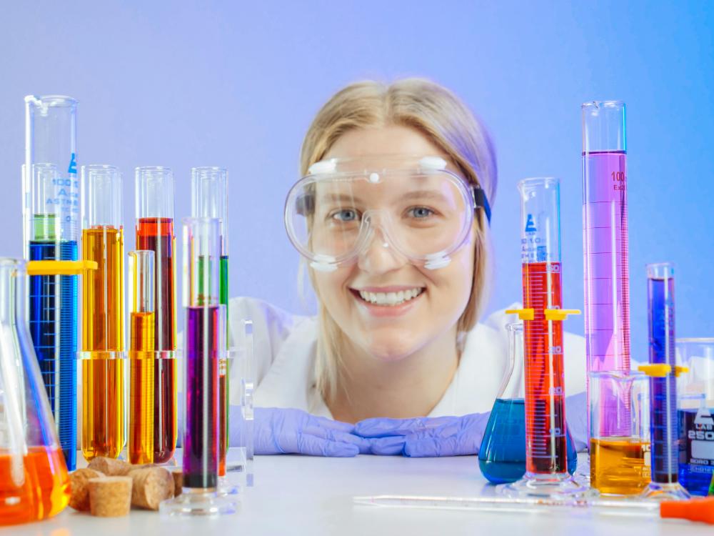Tips to Start a Chemistry Career & Succeed Long-Term